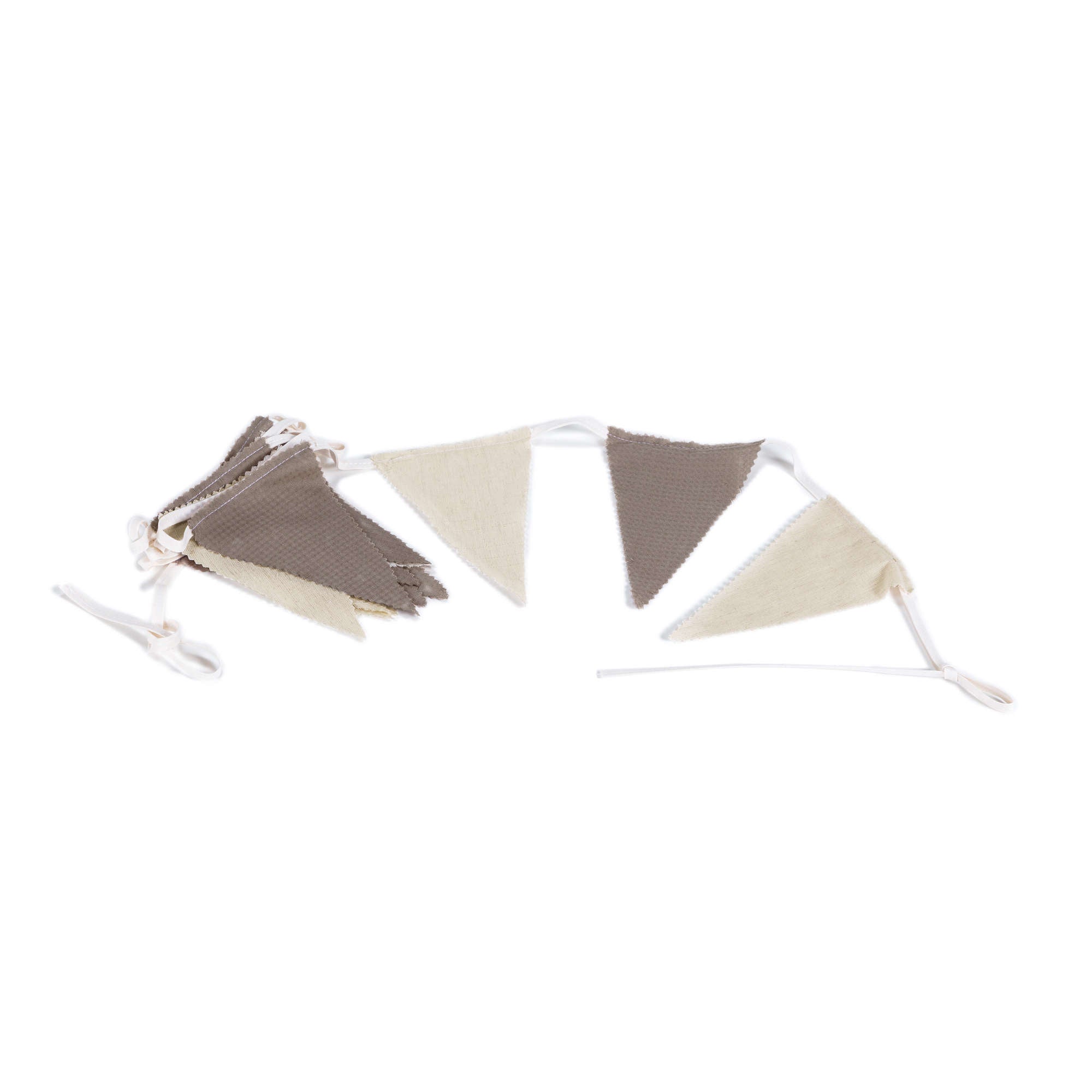 Banderines decorativos (2,50m) color beige para cuarto infantil